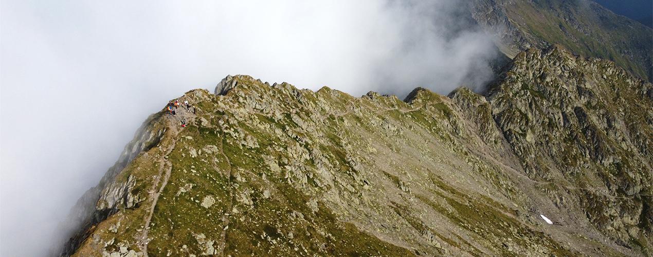 Vf. Negoiu - 2,535 m — Mountlift.com